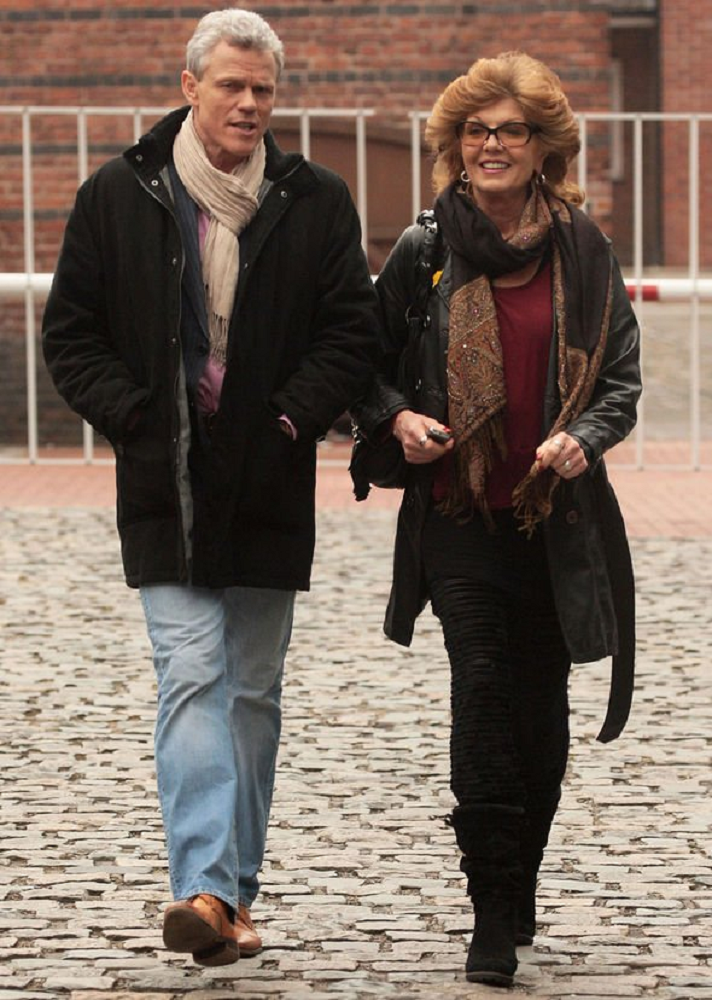 Andrew Hall Full Biography, Lifestyle