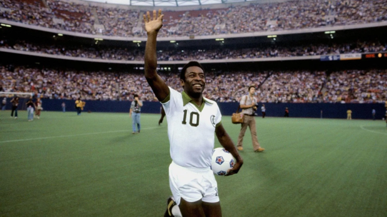 Pelé Height, Weight, Interesting Facts, Career Highlights, Physical Appearance