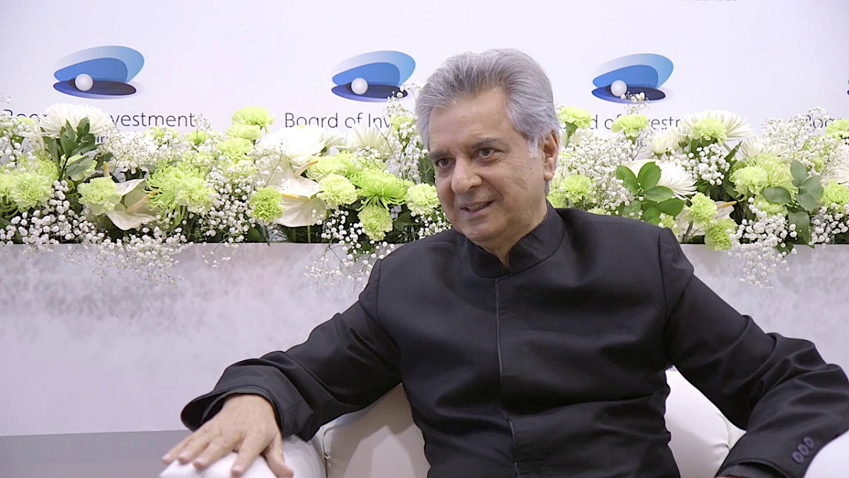 Romesh Sharma World: Revealing Weight, Age, Husband, Biography, Family ...