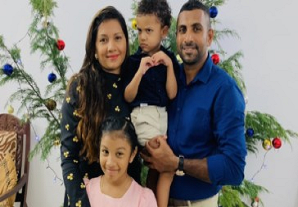 Thilan Samaraweera Weight, Age, Husband, Biography, Family Facts