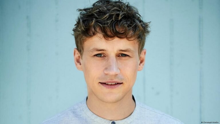 Top 10 Most Popular German Singers: Age, Height, Weight, And Biography